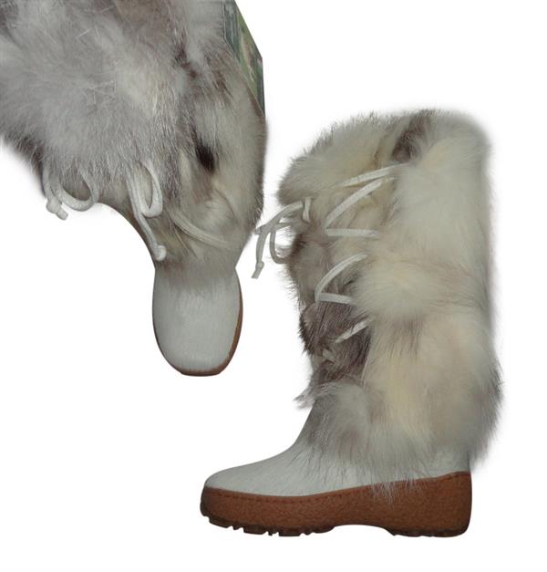 Pelsstøvler i langhåret hvid ræv.